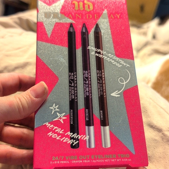 Urban Decay | Makeup | Urban Decay Metal Mania Holiday 247 Vibe Out ...